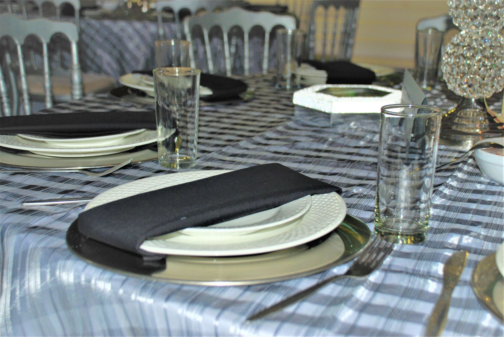 Fabric Serviettes / Napkins - ZAF Tablecloths
